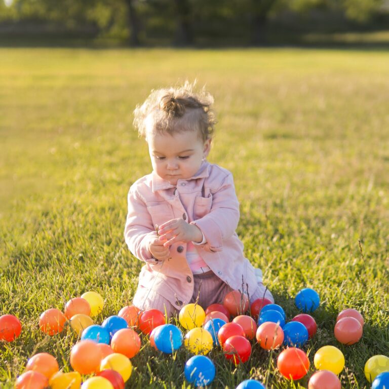 Ćwiczenia motoryki małej - pomysły na zabawy z dzieckiem | elelio.com